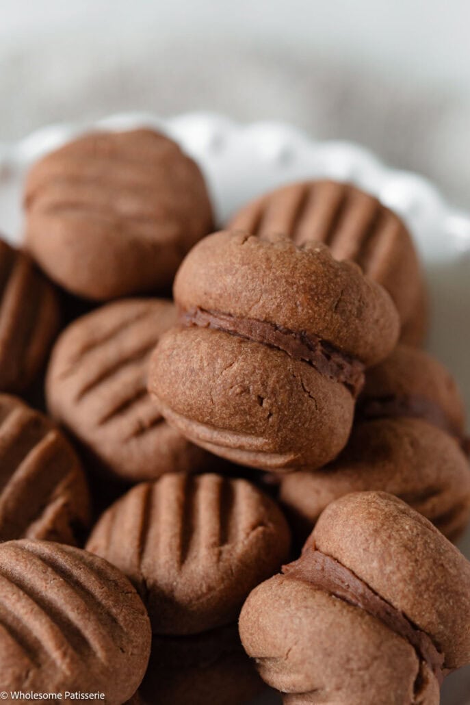 Chocolate Yo Yo Biscuits - Wholesome Patisserie